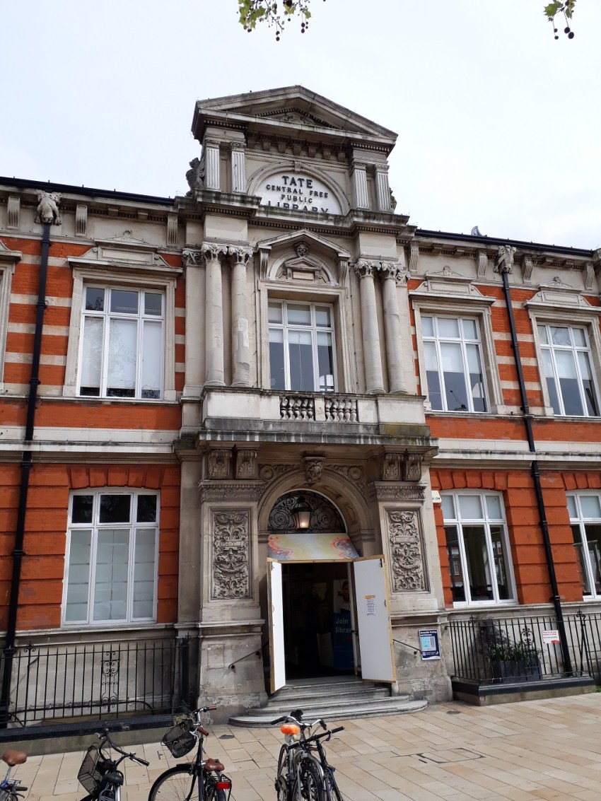 Tate Central Free Public Library, Brixton | librarytouristblog