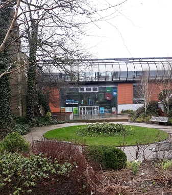 Oldham Library and Lifelong Learning Centre | librarytouristblog