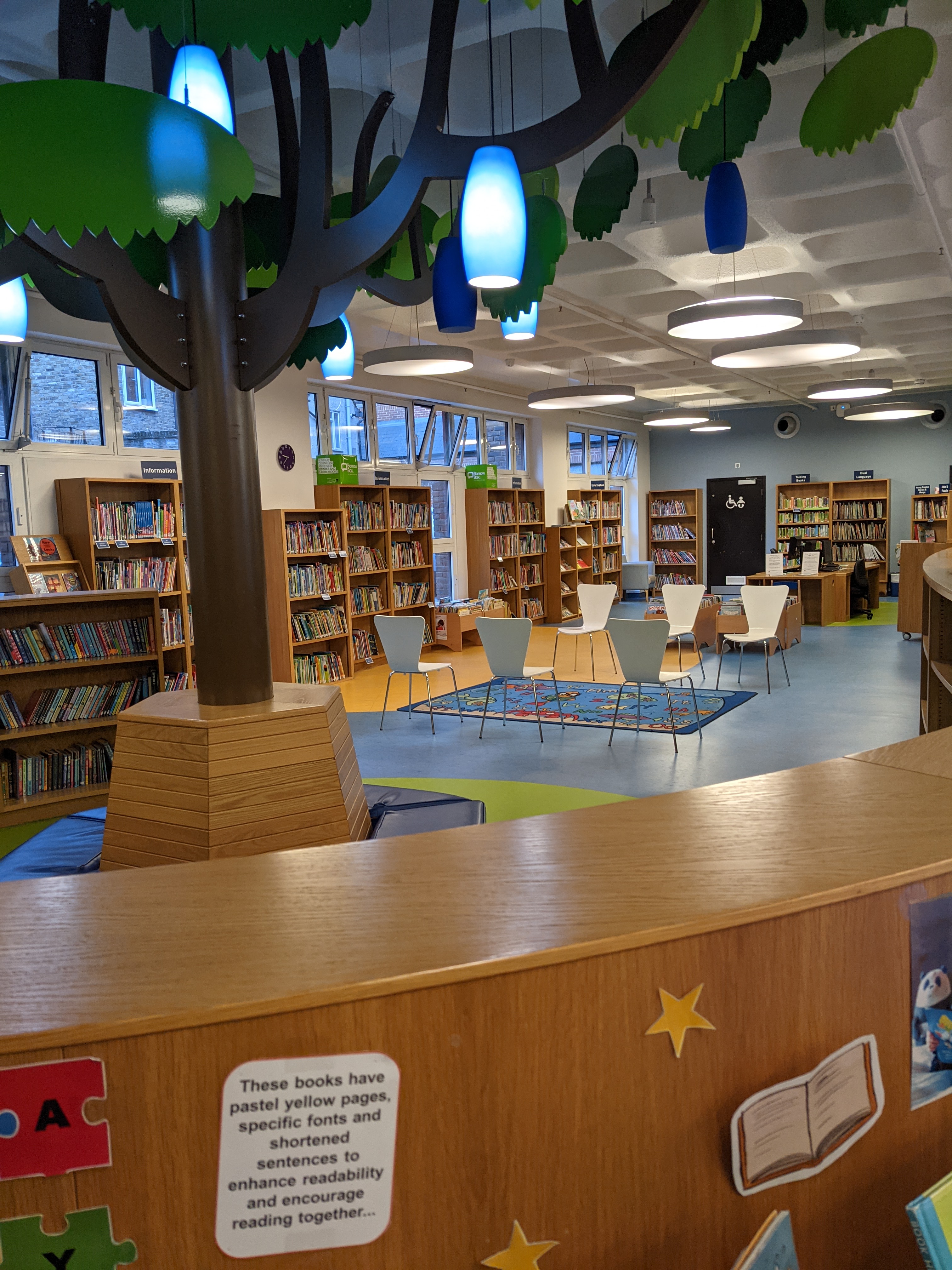Uxbridge Library | librarytouristblog